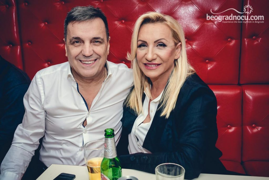 Ovaj ugostitelj je prvi suprug pevačice narodne muzike! Možete li da ...