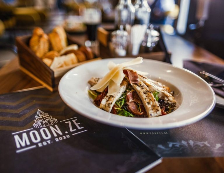 Restoran Moon Ze - Rezervacija na 063 34 34 33 | Beograd Noću