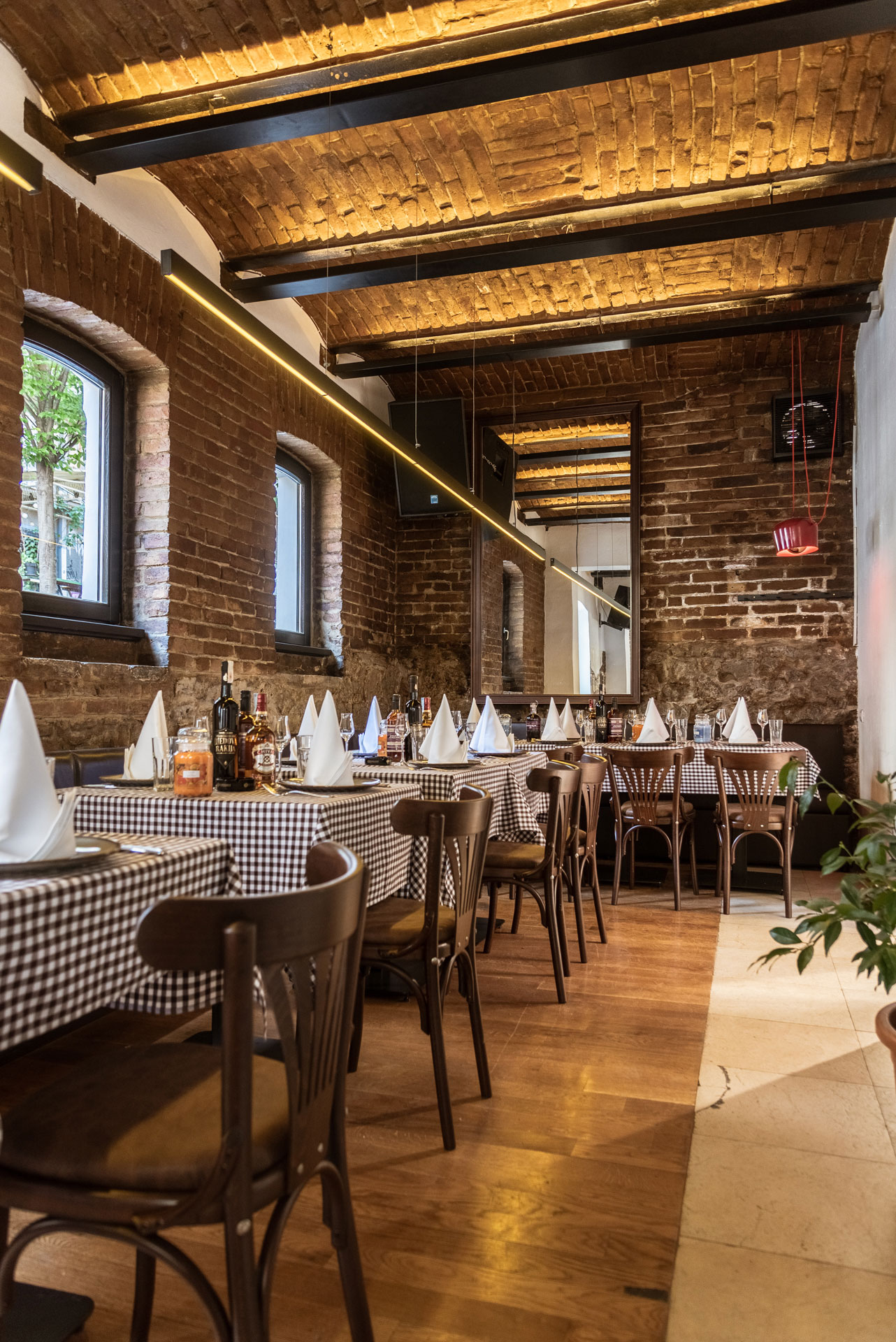 Restoran Beogradska Mehana Beograd - Rezervacije 063 343433 | Beograd Noću